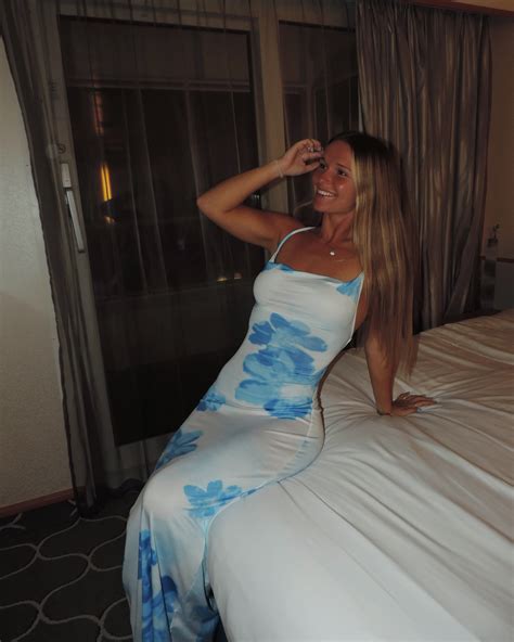 Emily Sentner Emilysentnerr • Instagram Photos And Videos