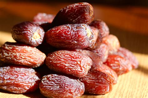 Large Medjool Dates Bennudates