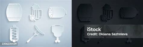 포크에 소시지 살라미 소시지 겨자를 곁들인 핫도그 샌드위치 닭 다리 맥주 홉 유리 및 나무 통 아이콘을 설정합니다 벡터 3차원 형태에 대한 스톡 벡터 아트 및 기타 이미지