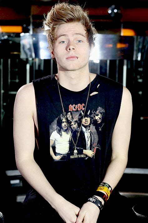 Escenas Extras De Los Miedos De Ethan Rubia Bonita