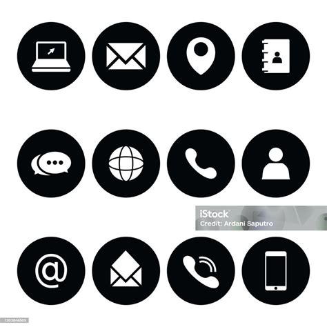 우리에게 아이콘을 문의하십시오 웹 아이콘입니다 전화 전화 우편 이메일 노트북 웹 주소 채팅 지도 핀 흰색 배경에 설정된 플랫 벡터 아이콘입니다 벡터 연결에 대한 스톡 벡터