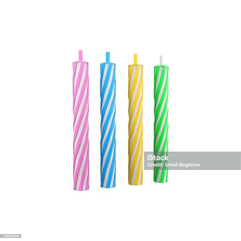 3d 렌더링 다채로운 케이크 촛불 아이콘입니다 3d 렌더링 노란색 분홍색 파란색 분홍색 생일 촛불 아이콘입니다 화려한 케이크 촛불 0명에 대한 스톡 사진 및 기타 이미지