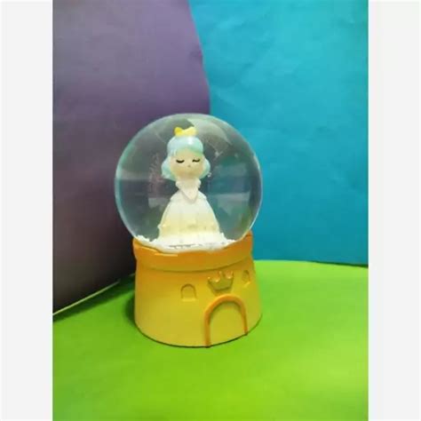 خرید و قیمت گوی برفی چراغ دار از غرفه اسباب بازی و عروسک فروشی بیبی جان