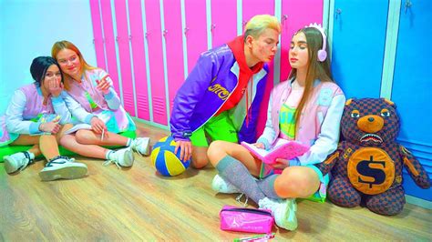 Смайл УЗНАЛ ПРО НОВОГО ПАРНЯ ДИАНЫ С КЕМ ДИАНА БУДЕТ ПРАЗДНОВАТЬ НГ Youtube