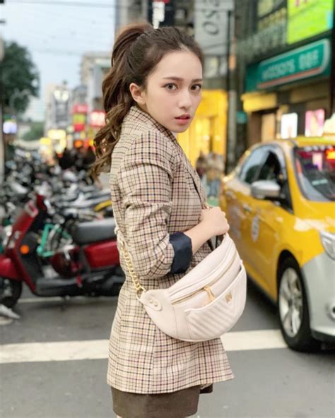 口罩顏色惹禍！黑男女友lucy遭控訴「一言堂」 網嗆：整天裝逼