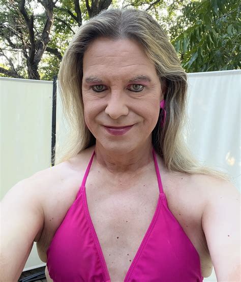 Joanie Hot Pink Bikini 27 Pics Xhamster