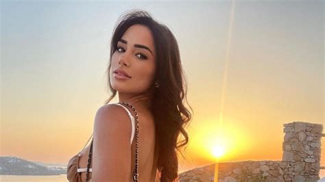 Bru Luccas Se Disfraza De Jazmín Y Derrocha Belleza En Las Redes