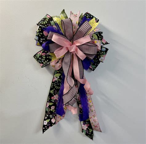 Easy Diy Bow Tutorial For Beginners No Special Tools Needed