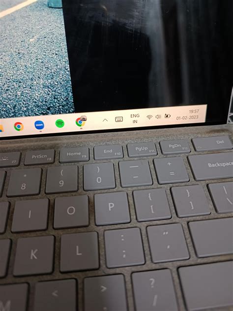 surface pro 6 keyboard keeps switching of r surface