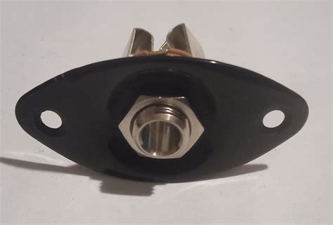 Switchcraft Active Stereo Guitar Jack With Black Recessed Reverb