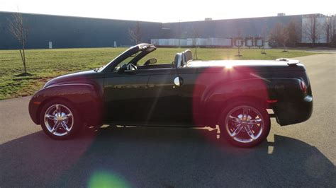 2005 Chevrolet SSR at Indy 2023 as L85 - Mecum Auctions