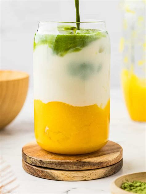 5 Minute Iced Mango Matcha Latte Step By Step Photos The Fruity Jem