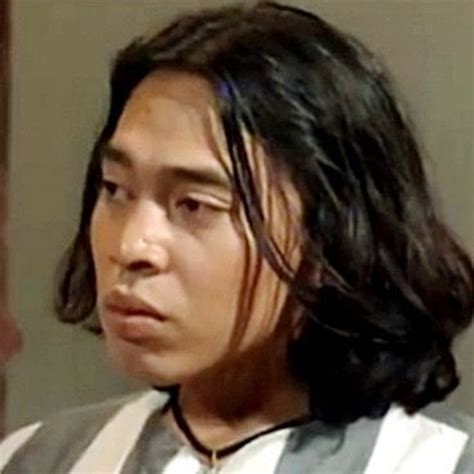 From Rocker To Being Called Similar To Ariel Noah Heres A Series Of