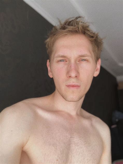 Happy Friday Whatre Yalls Plans Go Easy First Post Nudes Gaybrosgonemild NUDE PICS ORG