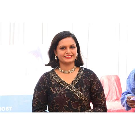 Vaibhavi Shah Achieved Title Of Anchor From Ahmedabad Fsia Achievers 2023