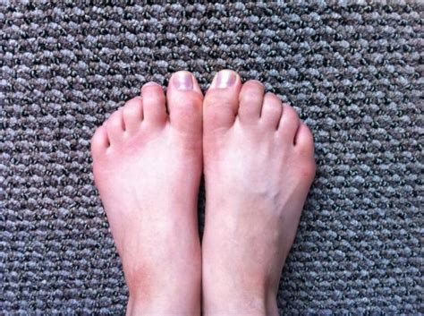 Ellie Idol S Feet