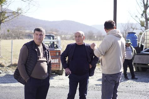 ახმეტის მუნიციპალიტეტის მერია სოფ ქორეთში გზის მოასფალტება მიმდინარეობს სამუშაო პროცესი