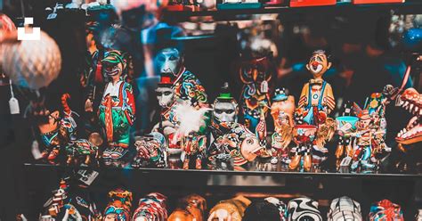 Colección De Figuritas Surtidas Foto Imagen De Recuerdo Gratuita En Unsplash