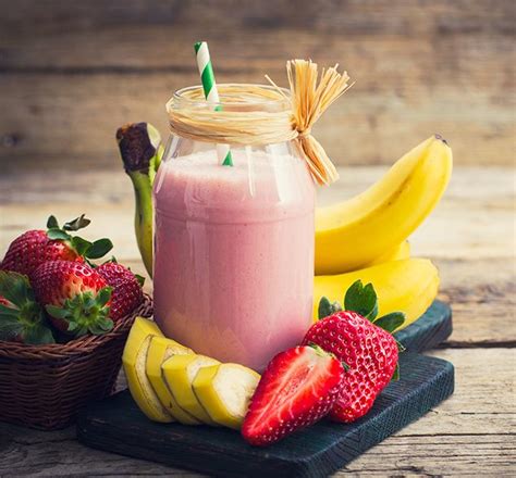 Smoothie De Banana E Morangos Mundo Verde