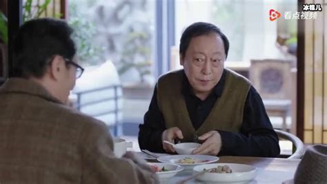 都挺好苏明玉结局和解她选择拥抱过去，和弟弟苏明成和好！ 明星 冰棍儿网
