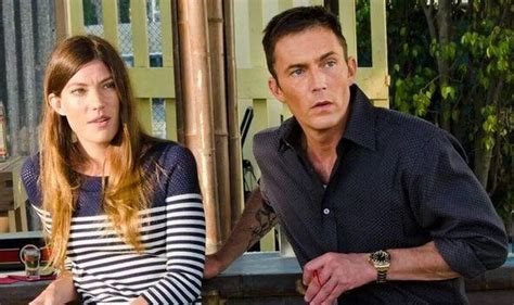 Dexter Resurrection Fans Screaming At Two Unexpected Original Star Cameos Irish Star