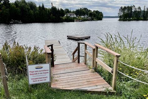 Quai Public De Laniel Services Accès Plein Air