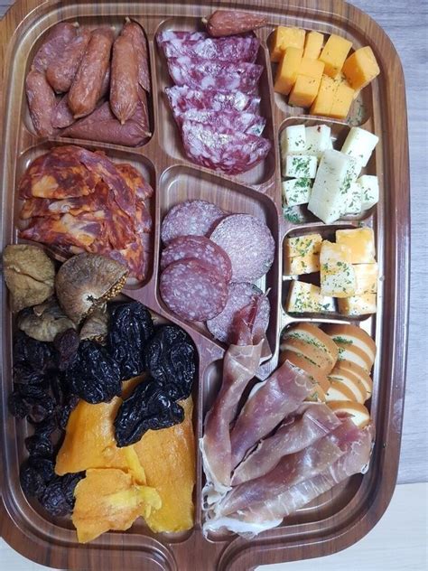 🧀🥓🌭🍈🍇샤퀴테리 플래터 양장피🥩🥗🦑 사라마라 캐시피드