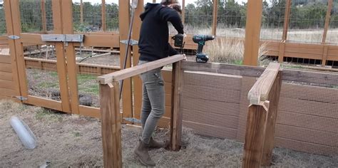 How To Construct A Compost Bin In Simple Steps Next Modern Home