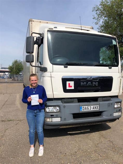 Women In The Hgv Driving Industry Breaking Barriers And Shaping The Future Chequered Flag Hgv