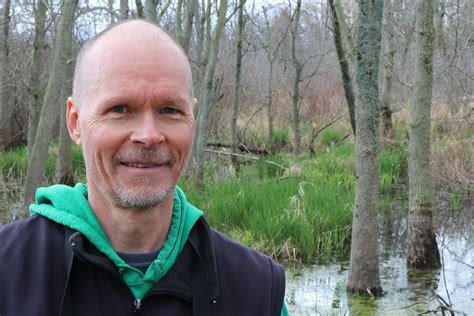 Is The Joy Of Mon Across Species With Dr Jonathan Balcombe