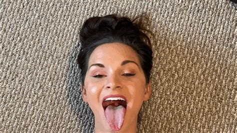 Close Up Tongue And Mouth 1080hd Mp4 Bratty Ashley Sinclair And