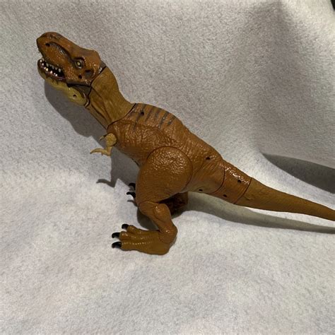Jurassic World Stomp And Strike Tyrannosaurus Rex T Rex Son Daction 2015