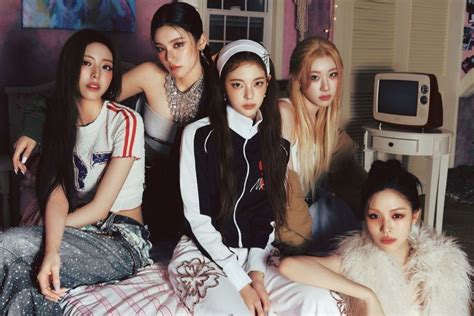 Itzy Members Profile Ages Heights And Updated Facts