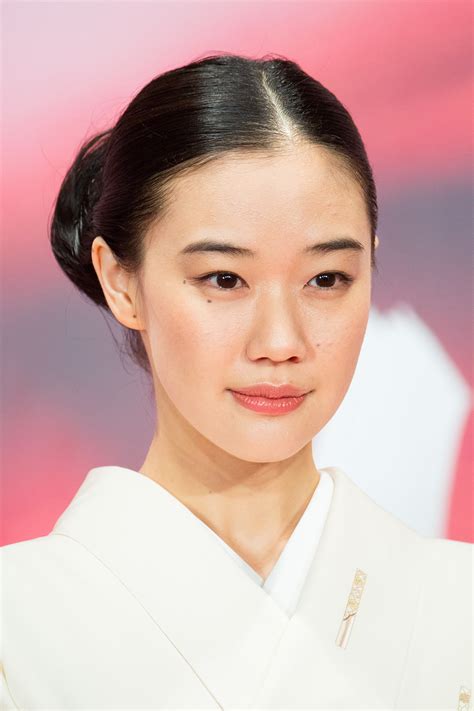 蒼井優の結婚会見の服装は？ワンピースブラウスピアス髪型徹底調査！ Love＆peace