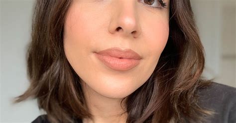 Tiktoks Viral Lip Lift Hack Plumped My Lips Naturally