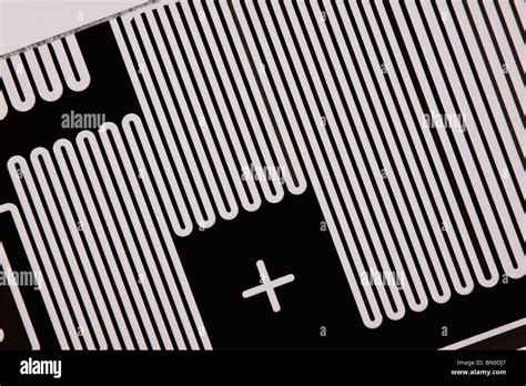 Microfluidic Etched Glass Microreactor Chip Mixing Mutiple Fluid