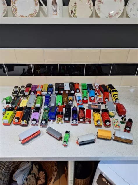Thomas The Tank Engine Trackmaster Train Bundle 40 Trains £16000
