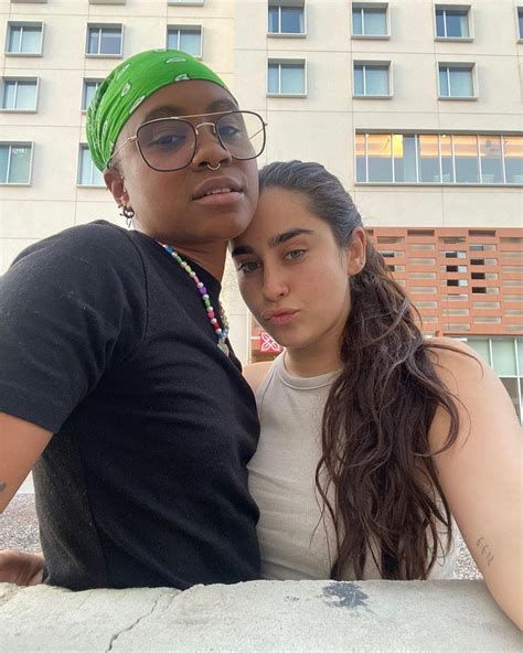 Lauren Jauregui Ex Fifth Harmony Assume Namoro Com Dançarina