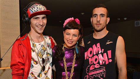 Sam And The Womp Songs Events And Music Stats