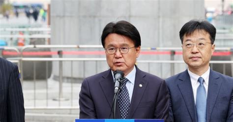 혁신당 尹 과대망상 편집증 환자 수준신속 탄핵 의결하자