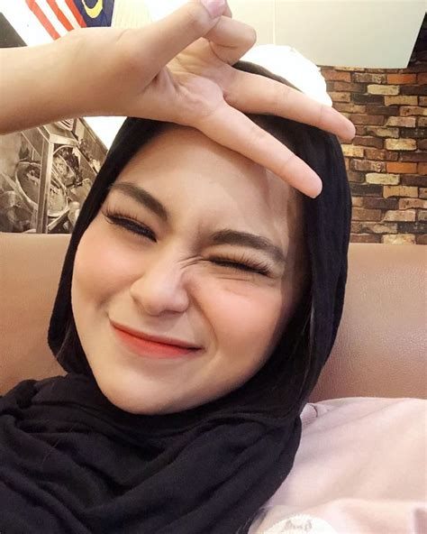 Pin On Awek Melayu Barang Baek