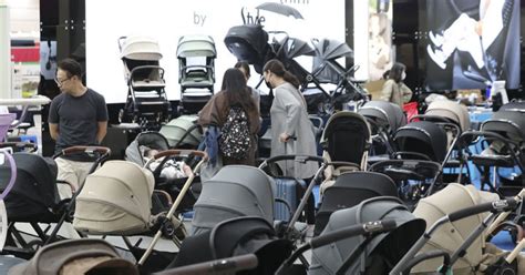 우리 아이를 위한 유모차 골라봐요