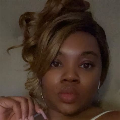 Veronica Showers Veronicashowers • Threads Say More