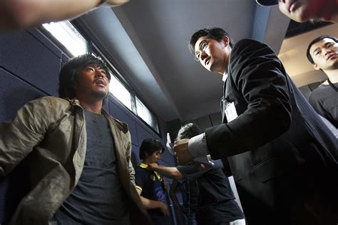 선 善 으로 위장된 악 惡 을 응징하는 범죄 액션영화 야수