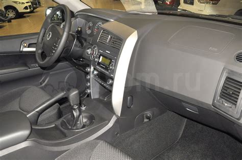 Ssangyong Kyron 23 Mt 2wd Comfort 112013 122013 технические