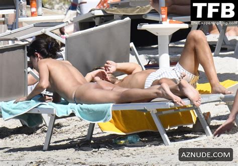 Lucia Rivera Sexy Seen Topless Showing Off Her Nude Tits At The Beach