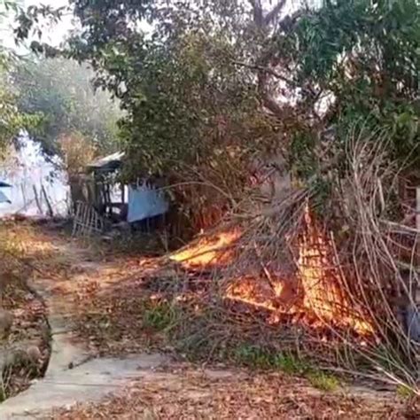 စစ်တွေနှင့် ကျောက်ဖြူကို စစ်ကောင်စီက ဗုံးကြဲတိုက်ခိုက်၊ လူနေအိမ် ၂၀၀ ကျော် မီးလောင်ပျက်စီး