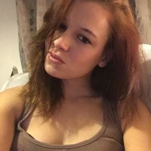 DeepScarlett Naked Before Webcam In Live Video Chat Gyrls