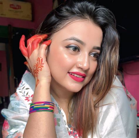 বাঙালি বাবা মায়েরা যখন হিন্দিতে রোম্যান্স করে 😳 রাই বাংলা বাঙালি