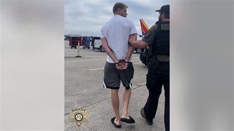 Welcome Home Wanted Man Arrested By Deputies After Summer Vacation
